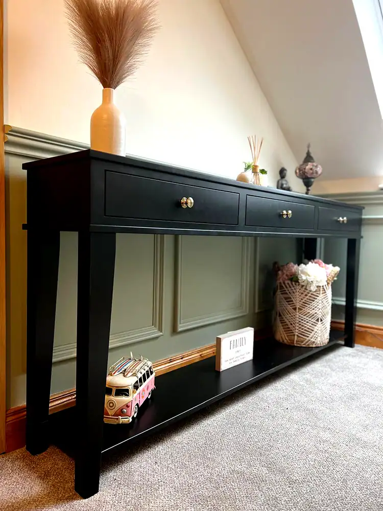 Console Tables : Stylish and Functional Furniture