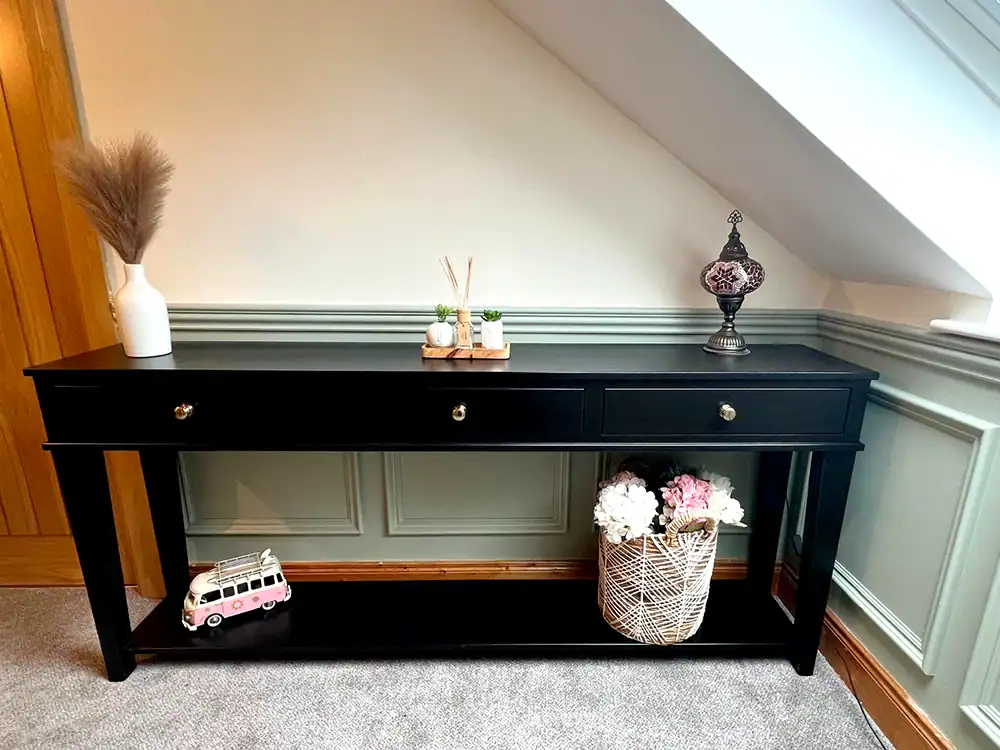 Console Tables : Stylish and Functional Furniture